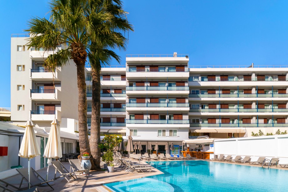 Photos | Best Western Plaza Hotel